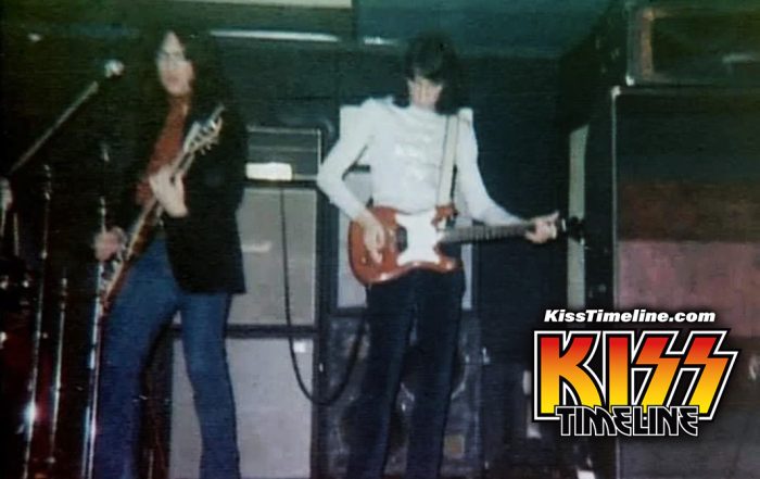 11. April 1976: Kiss starts touring in support of "Destroyer" – Kiss ...
