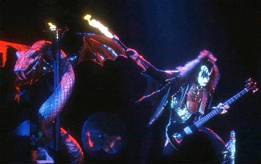 8. July 1977: Kiss debuts Sam T. Serpent – Kiss Timeline