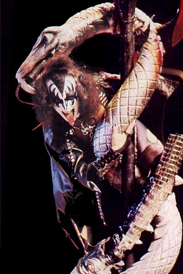 8. July 1977: Kiss debuts Sam T. Serpent – Kiss Timeline