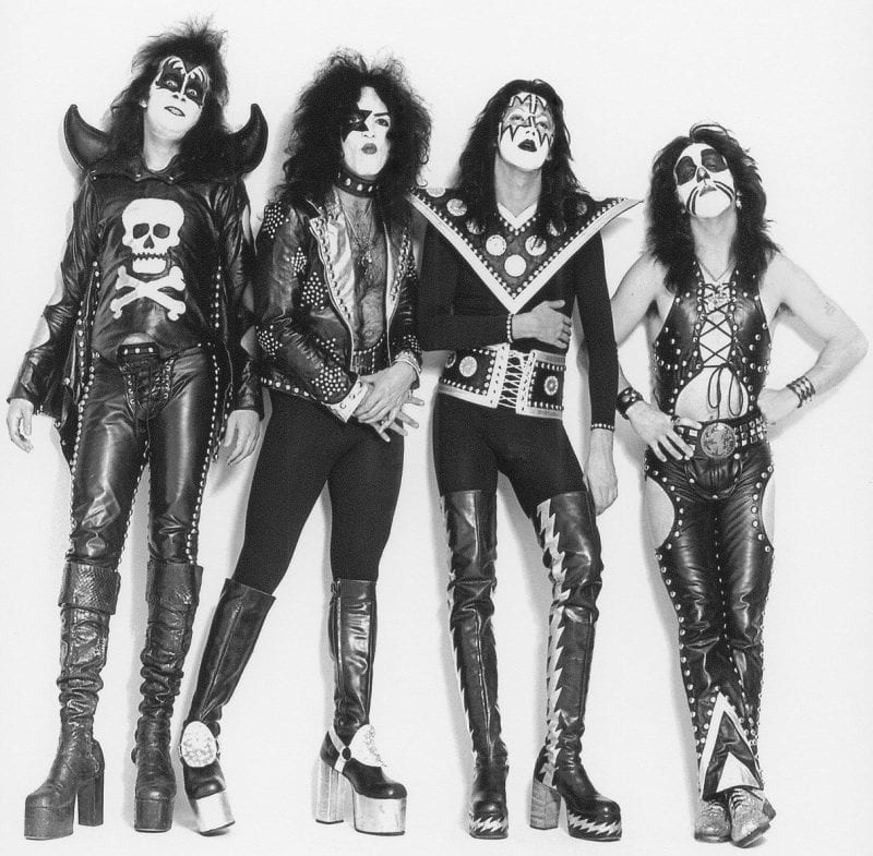 30. April 1974: Kiss does a photo shoot and get facials at the ...