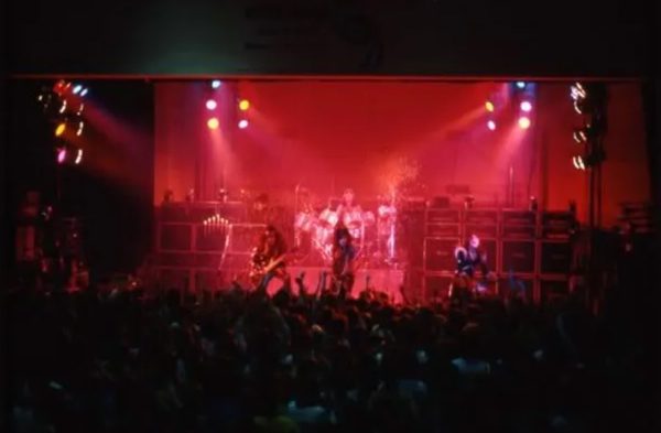 4. May, 1976: Kiss plays a private event for the winners of the "School ...